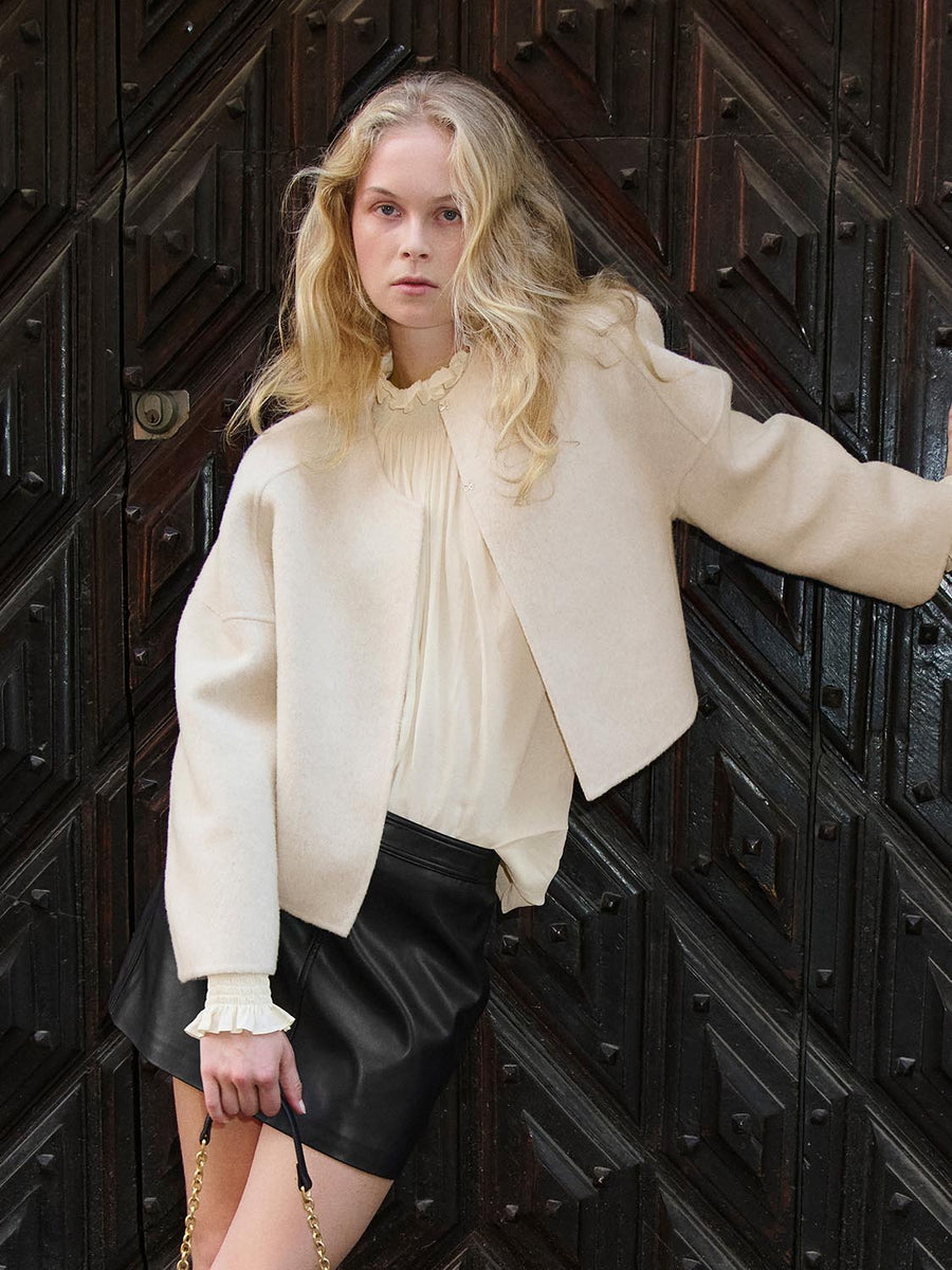 Flare Sleeve Crew Neck Jackets – URBAN REVIVO