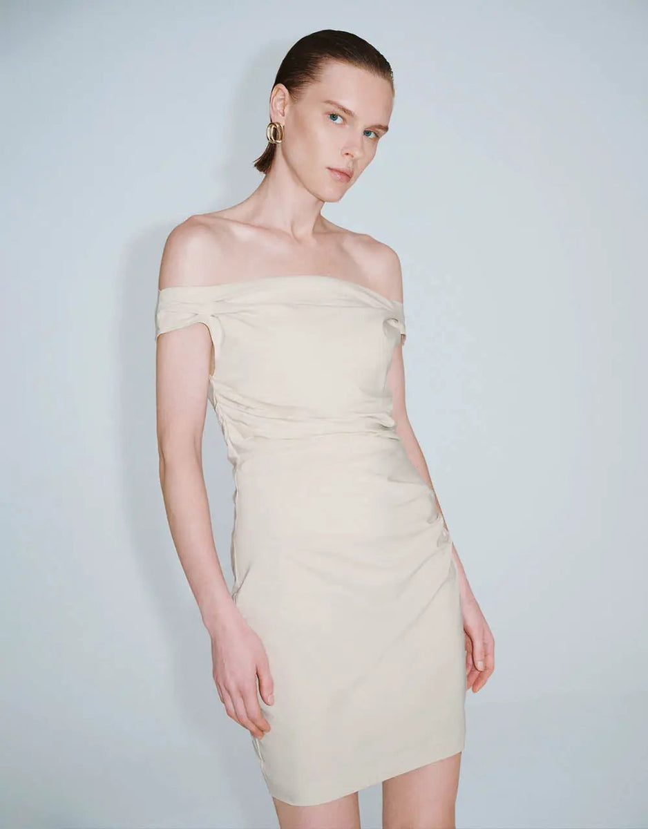Ruched Sleeveless Off-Shoulder Skinny Dress – URBAN REVIVO